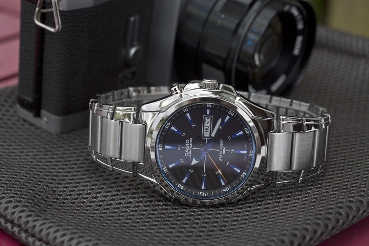 Đồng hồ Casio MTP E200D-1A2VDF trẻ trung, năng động và dày dặn