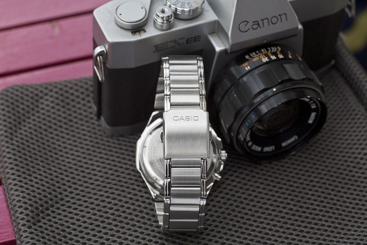 Đồng hồ Casio MTP E200D-1A2VDF trẻ trung, năng động và dày dặn