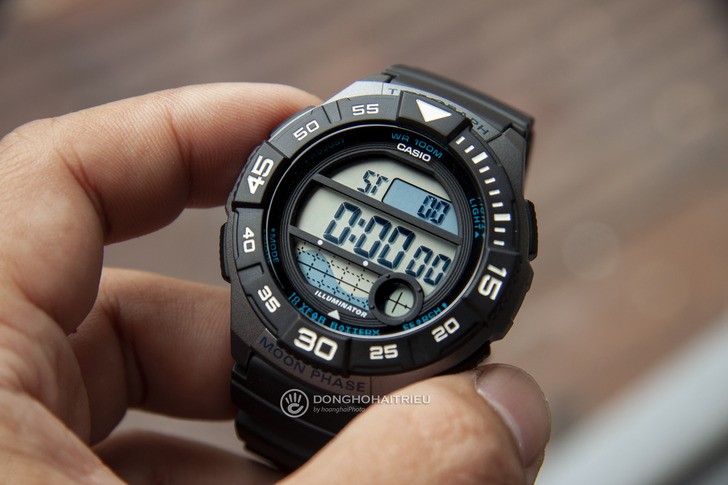 Đồng hồ Casio WS-1100H-1AVDF giá rẻ và thay pin miễn phí