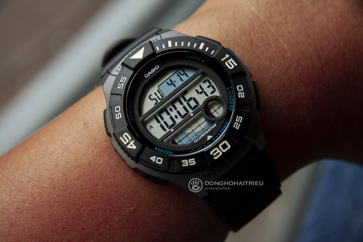 Đồng hồ Casio WS-1100H-1AVDF giá rẻ và thay pin miễn phí