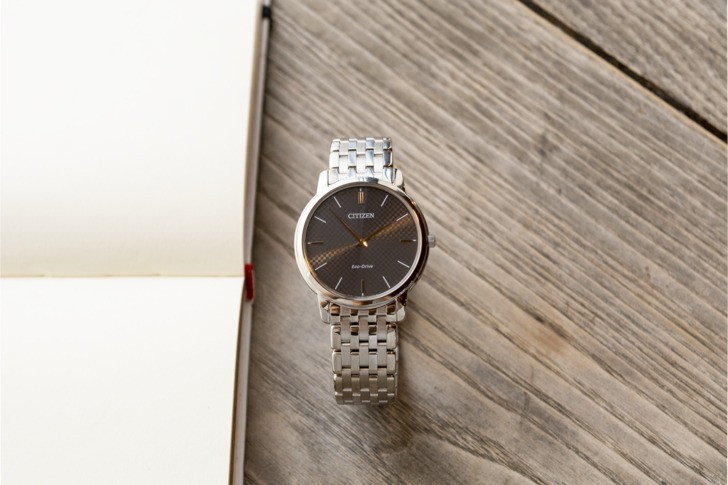 Đồng hồ Citizen Eco-Drive AR1130-81H chính hãng 100%