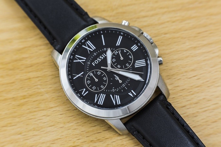 Đồng hồ Fossil FS4812IE tích hợp tính năng Chronograph
