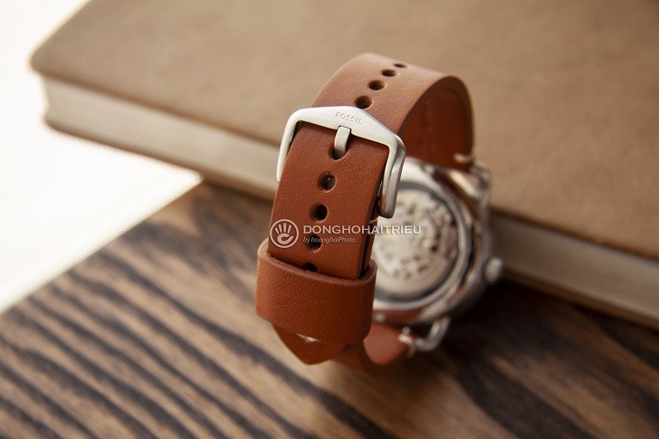 Đồng hồ Fossil ME3159 ấn tượng với máy cơ thiết kế Open Heart