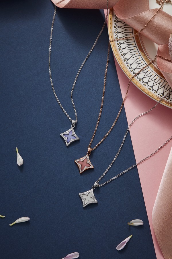 Sức hút dây chuyền Saga 53585 RGPK-XL đính đá Swarovski