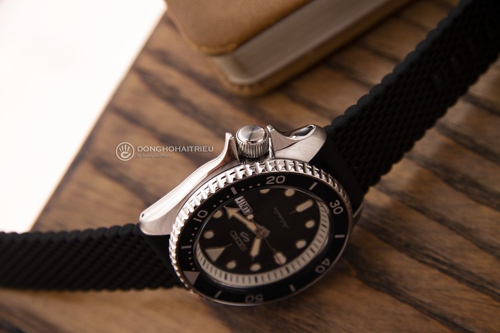 Đồng hồ nam Seiko SRPD73K2 máy cơ, trữ cót lên đến 40 giờ
